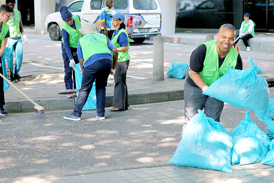 Working Together Voluntarily - Volunteer Service Review